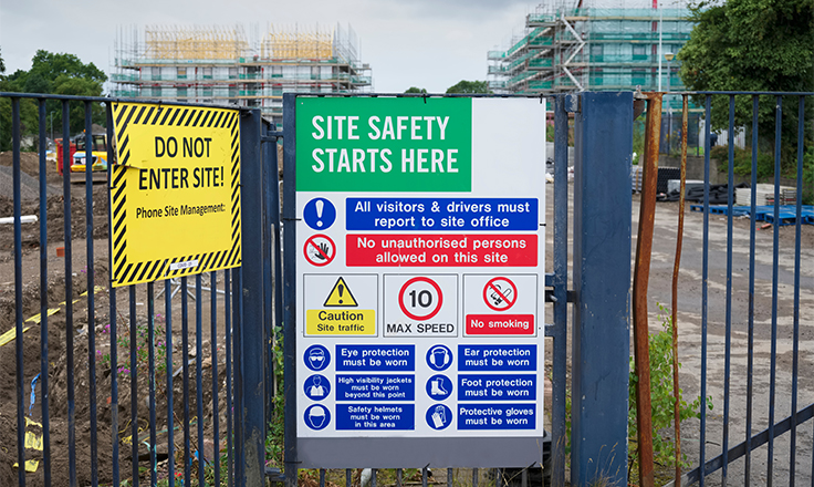 Construction Graphics Solution | Barricades, Banners and Signage