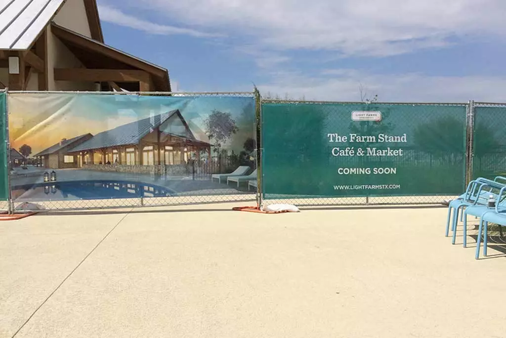 Modular Construction Folding Barricades | Temporary Barricades