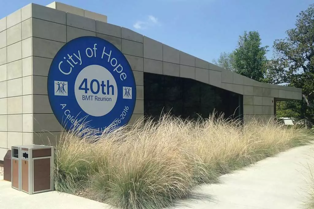 Modular Construction Folding Barricades | Temporary Barricades