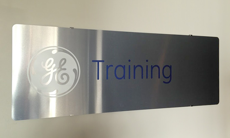 Custom Rigid Signs | High-Quality Signage Solutions | Riot Color